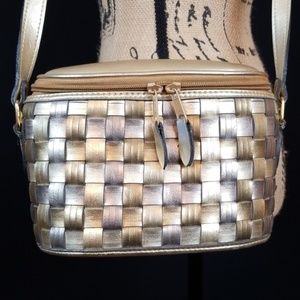 Warren Reed | Bags | Vintage Warren Reed Metallic Woven Oval Purse ...